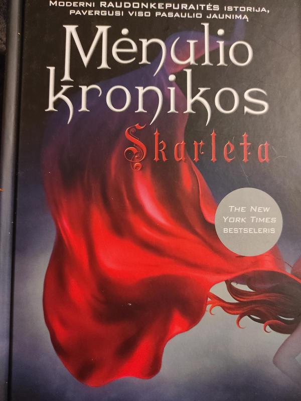 Mėnulio kronikos Skarleta - Marissa Meyer, knyga