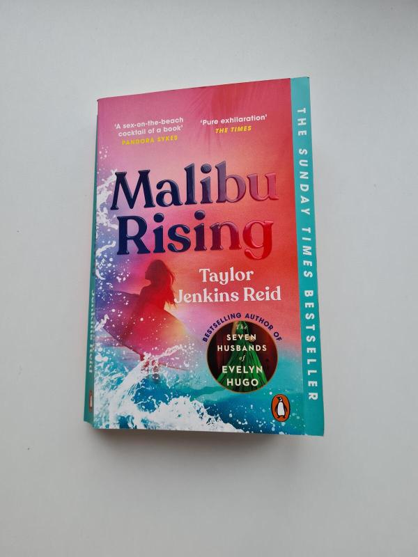 Malibu Rising - Taylor Jenkins Reid, knyga