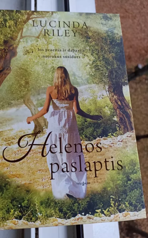 Helenos paslaptis - LUCINDA RILEY, knyga
