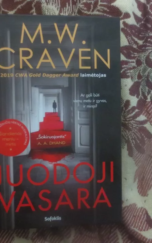Juodoji vasara - M. V. Craven, knyga