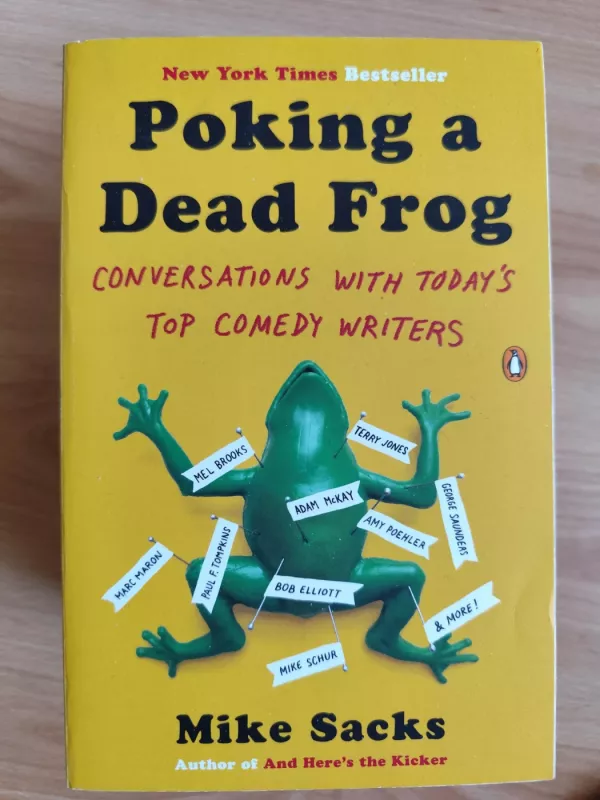 Stand up komedija "Poking a dead frog" - Mike Sacks, knyga